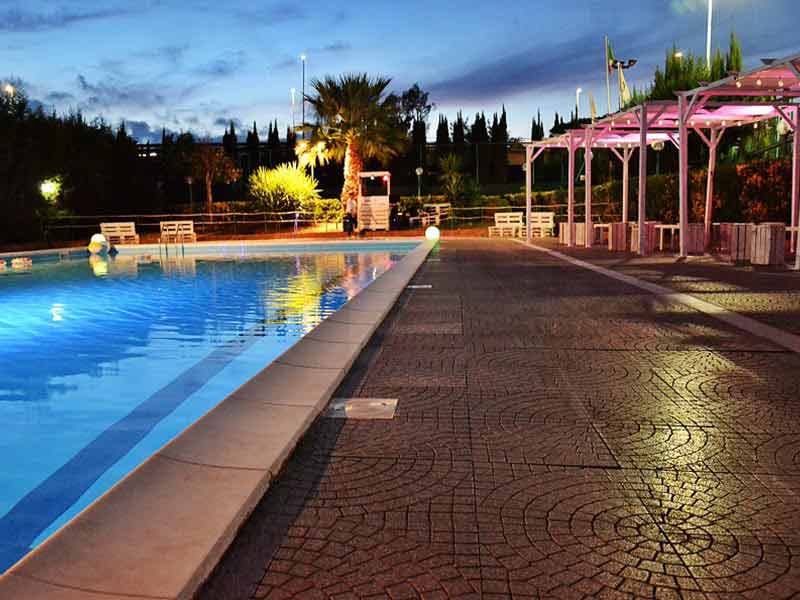 704 Club & Piscina - Zona EUR - Festa 18 anni Roma